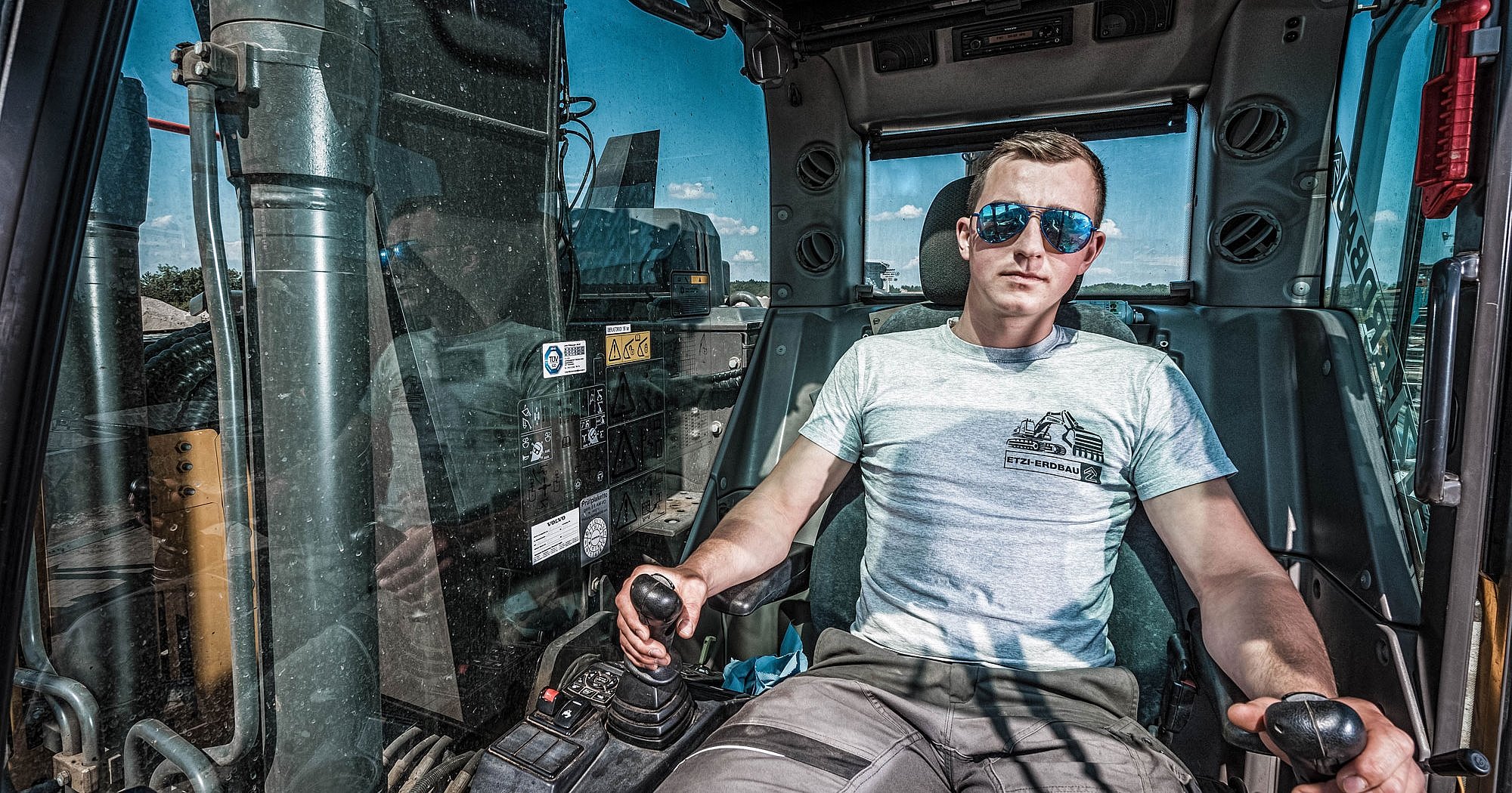 Maschinist/Baggerfahrer bei ETZI | Karriere